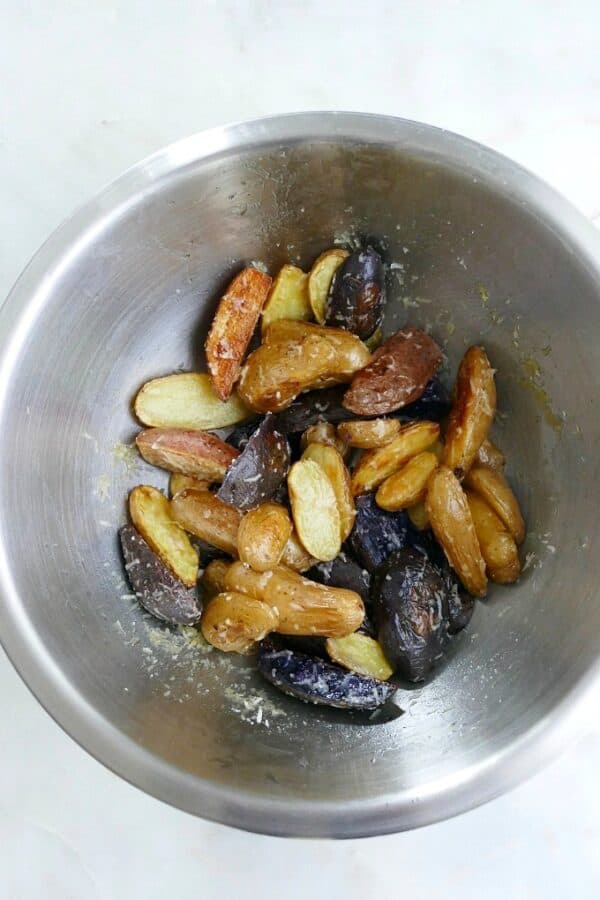 Crispy Roasted Fingerling Potatoes with Dill Yogurt - It's a Veg World ...