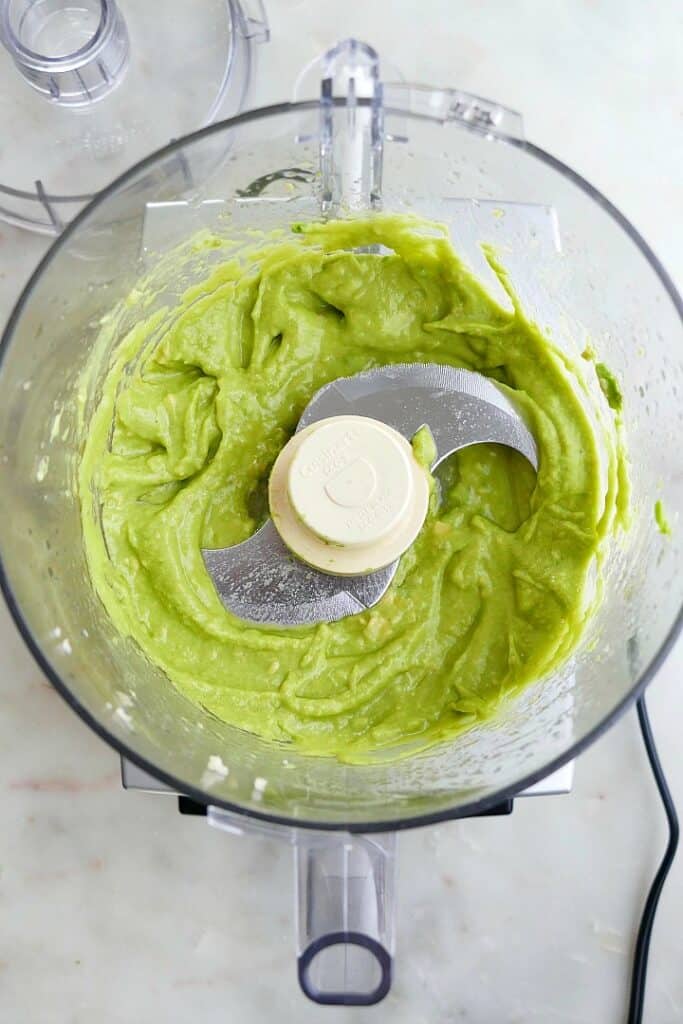 The Best Avocado Spread with Garlic - It's a Veg World After All®
