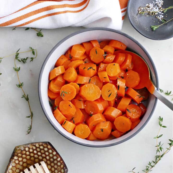 Microwave Carrots (with Seasoning Ideas) - It's a Veg World After All®