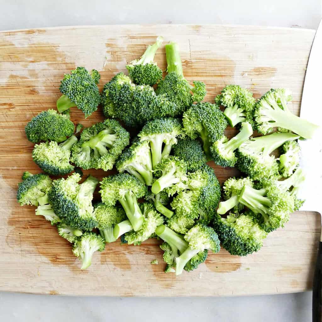 How to Cut Broccoli - It's a Veg World After All®