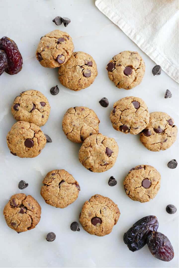 Healthy Date Cookies - It's a Veg World After All®